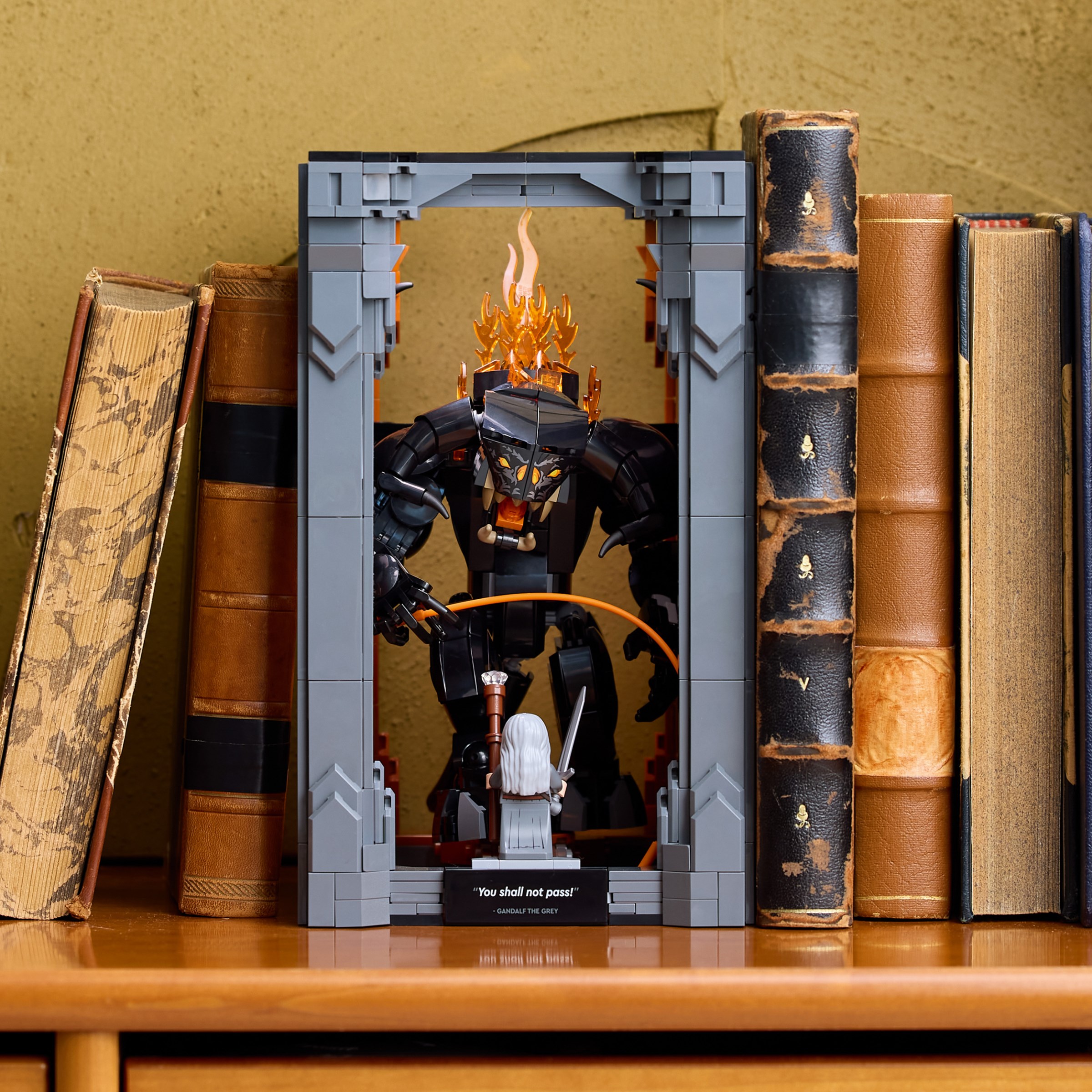 The Lord of the Rings: Balrog Book Nook revealed! | Brickset